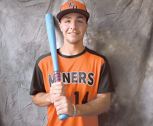 DeMers, Young quickly form bond | News, Sports, Jobs - Messenger News